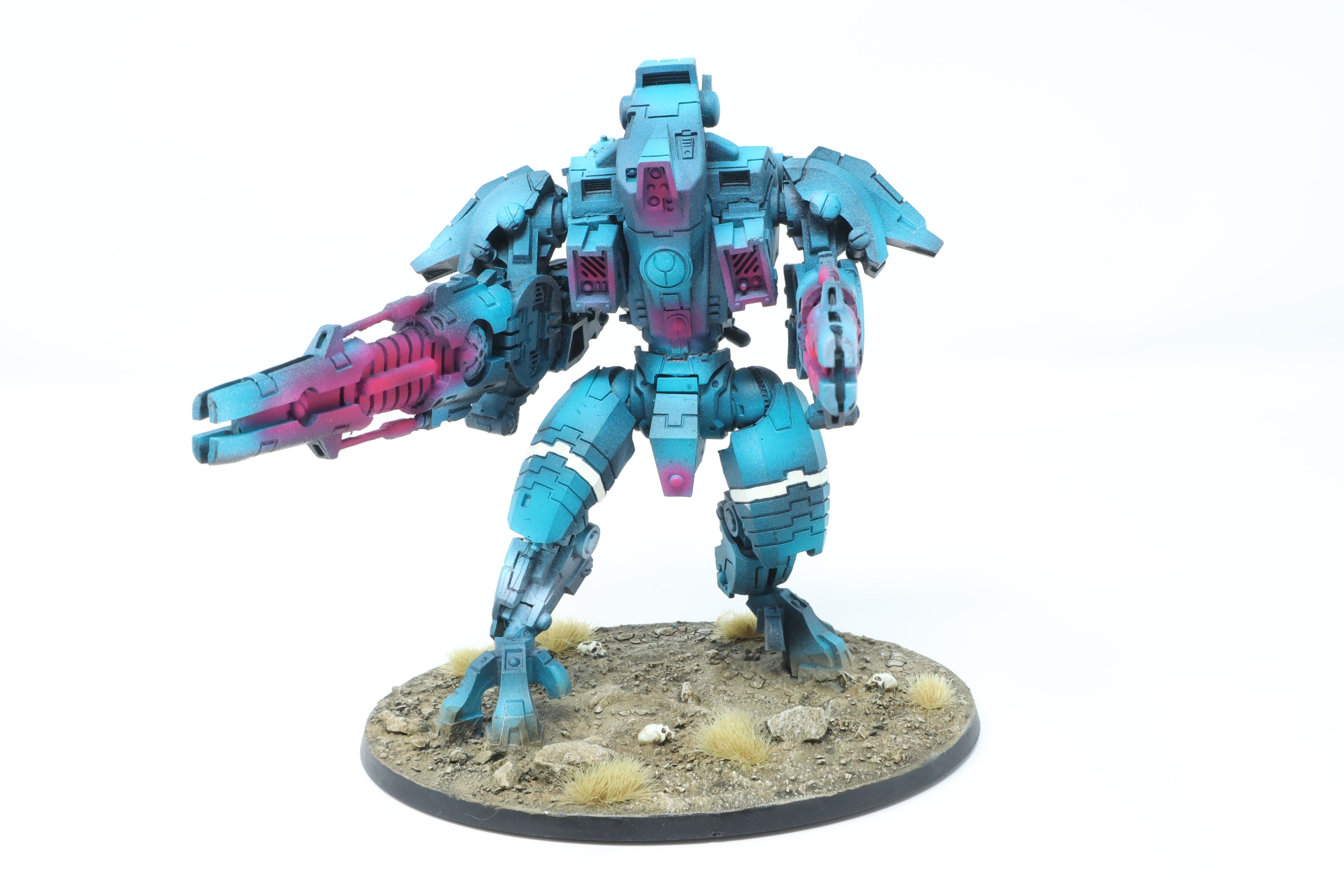 XV107 R'Varna Battlesuit (Well Painted) – Bastion