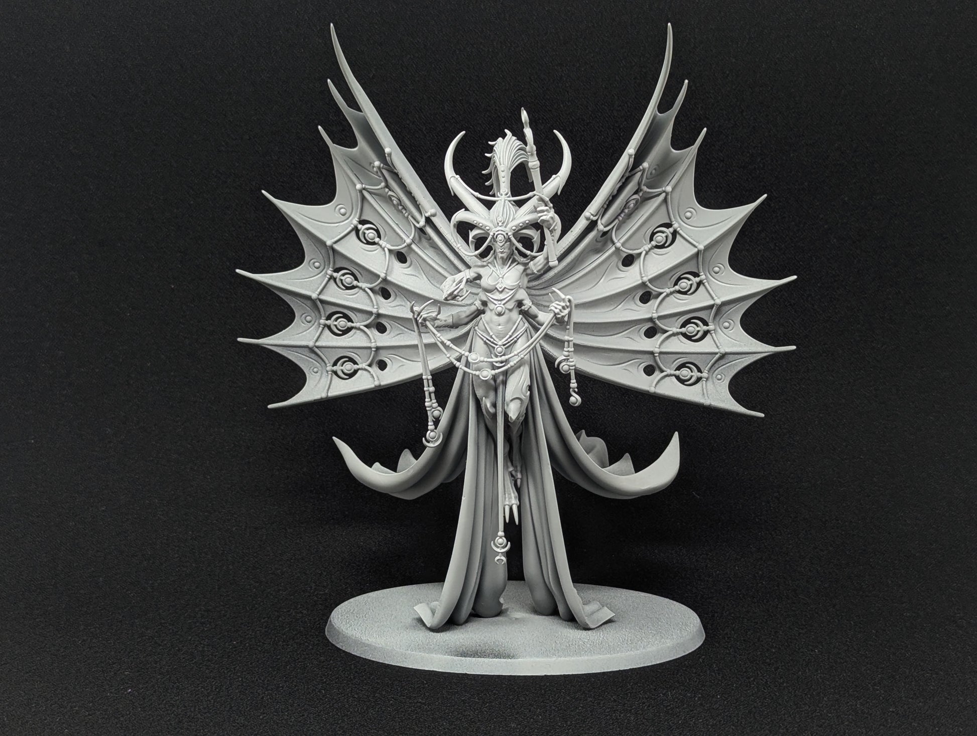 Synessa, the Voice of Slaanesh – Bastion